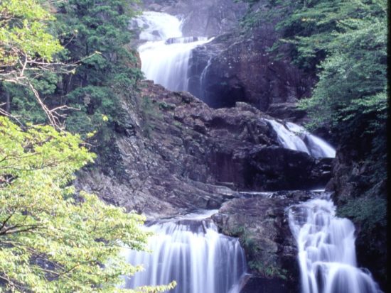 Unique Japan Tours Sandankyo Gorge Hiroshima - Unique Japan Tours