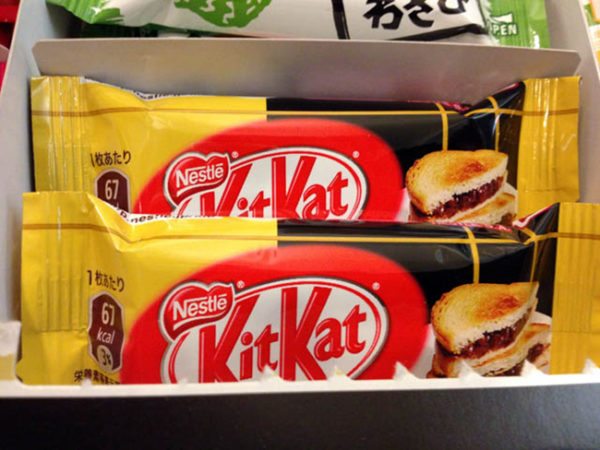 Kit Kat - Red-Bean-Sandwich - Unique Japan Tours